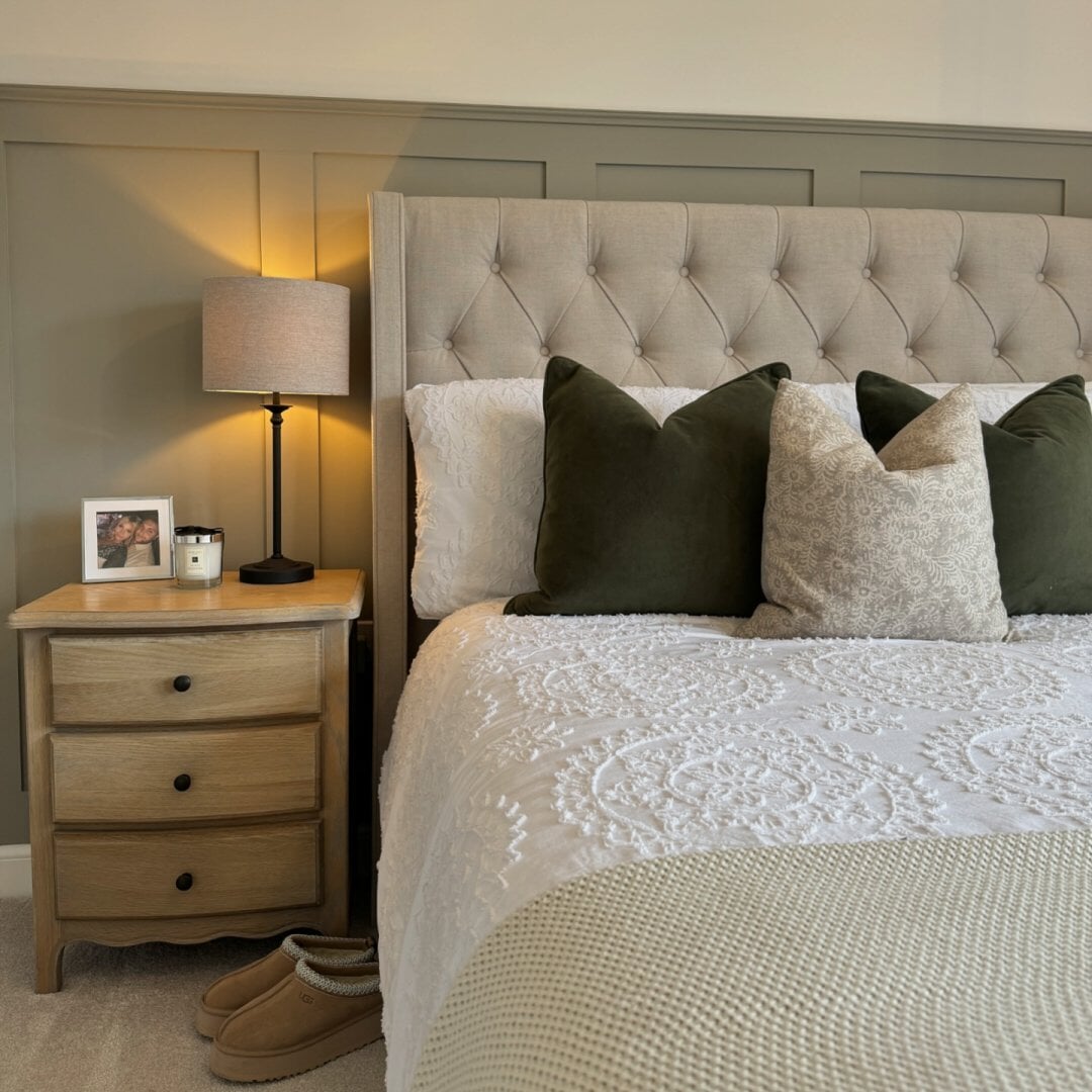 Sage green bedroom ideas | Dreams Inspiration