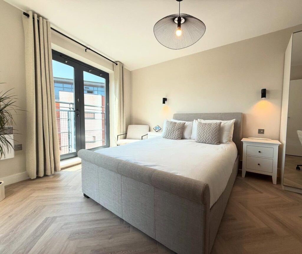 Elegant grey and white bedroom ideas | Dreams Inspiration