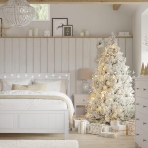 Festive ideas for guest bedrooms this Christmas | Dreams Inspiration