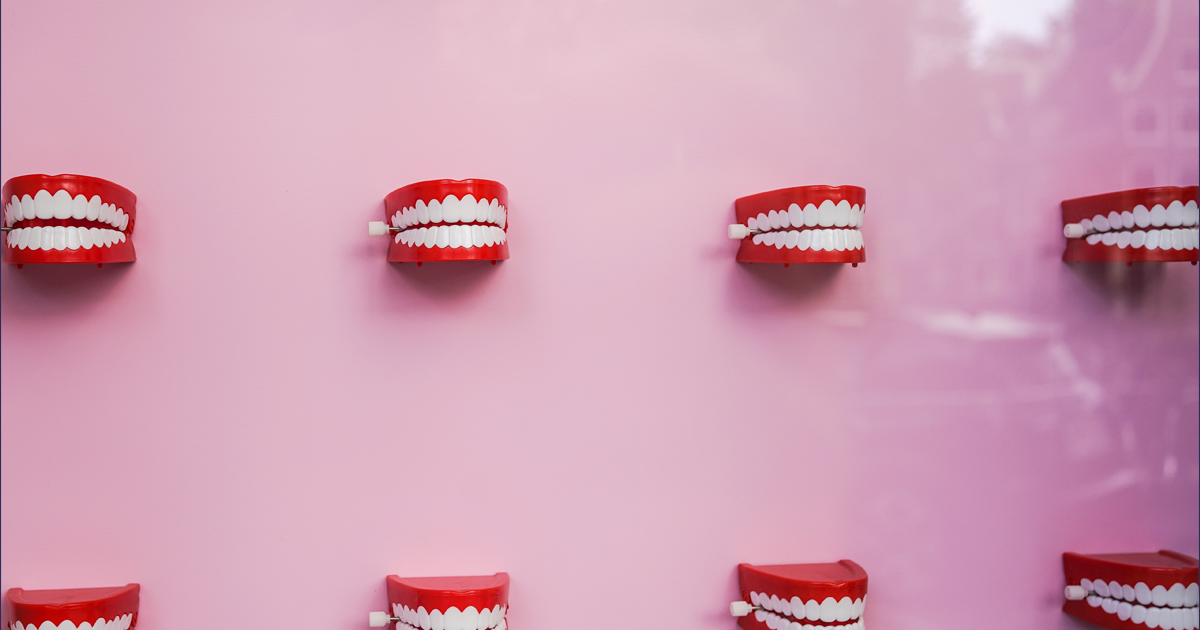 What Does Dreaming of Teeth Falling Out Mean?