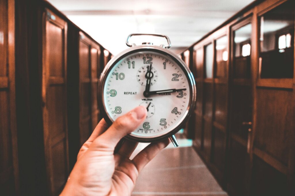 Biphasic Sleep: Why Choose A Two-Part Sleep Schedule? | Sleep Matters